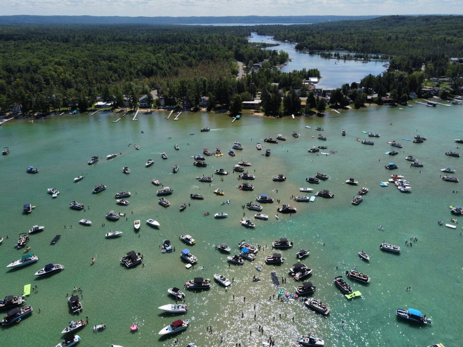 Top 10 Lakes in the Midwest for Summer Getaways