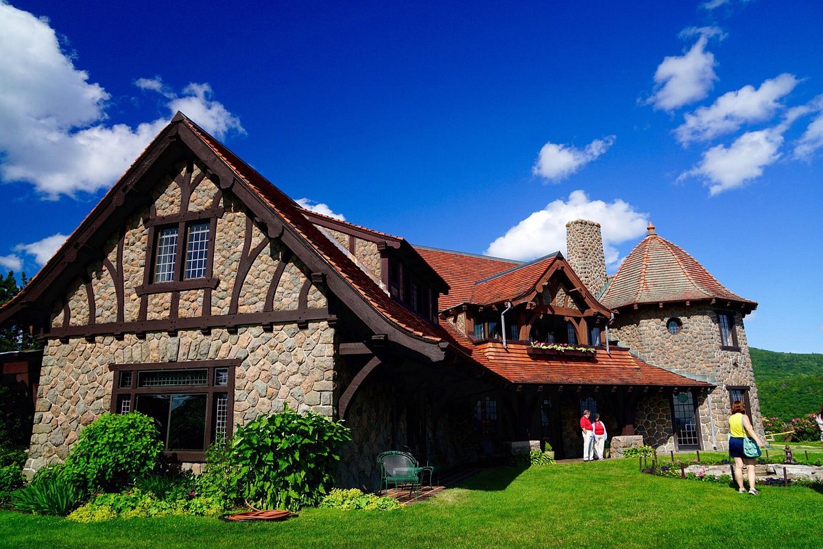 Ultimate Guide to Lake Winnipesaukee, NH